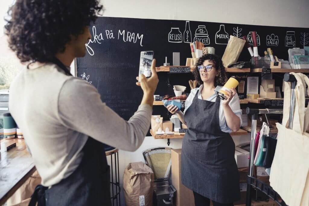 Everything you need to know about visual branding + examples - Infogram